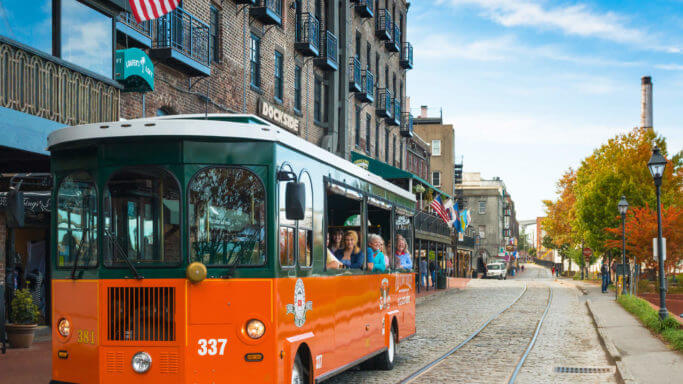 Quick & Easy List of 20+ Great Savannah Historic District Restaurants