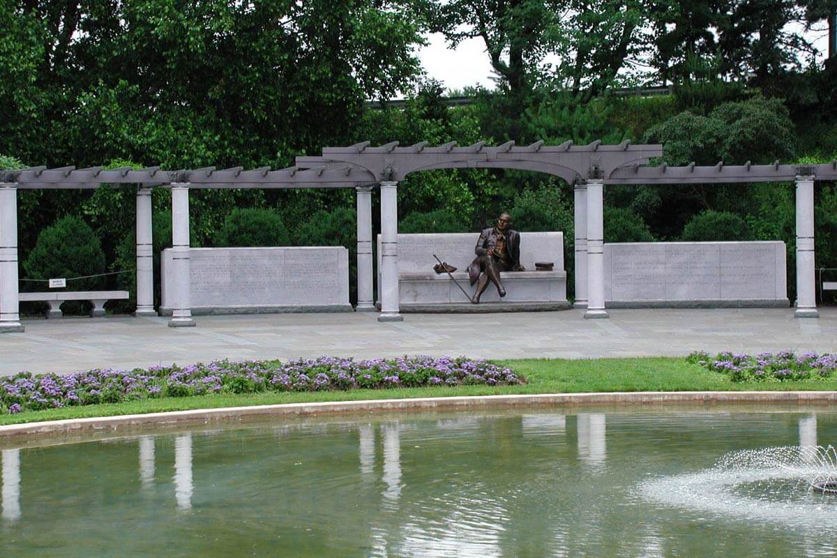 George Mason Memorial Information Guide