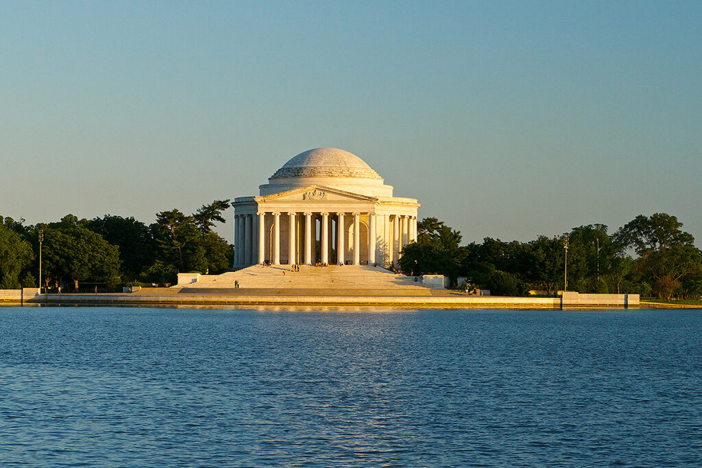 Best Monuments & Memorials in Washington DC You Can't Miss