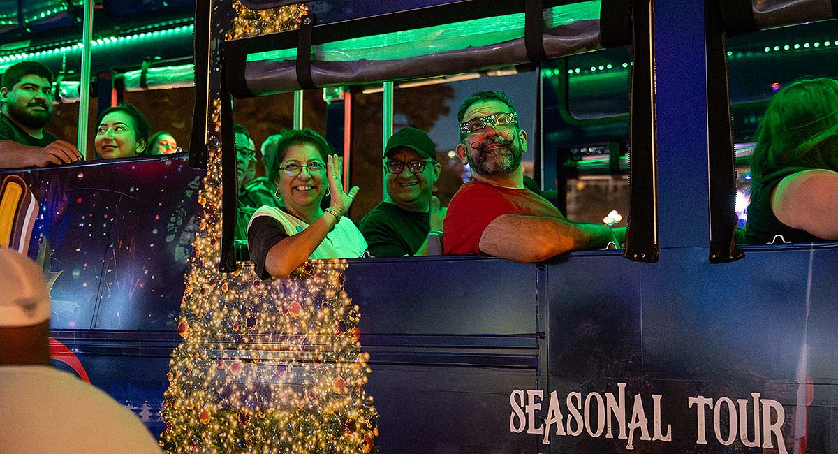 San Antonio Christmas Lights Riverwalk Holiday Tours