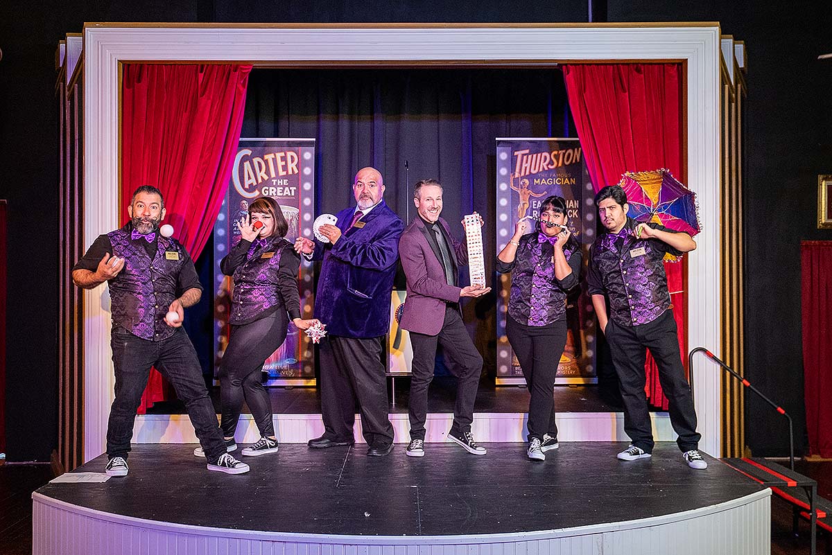 San Antonio Magic Shows and Live Illusions at the Magic Saloon