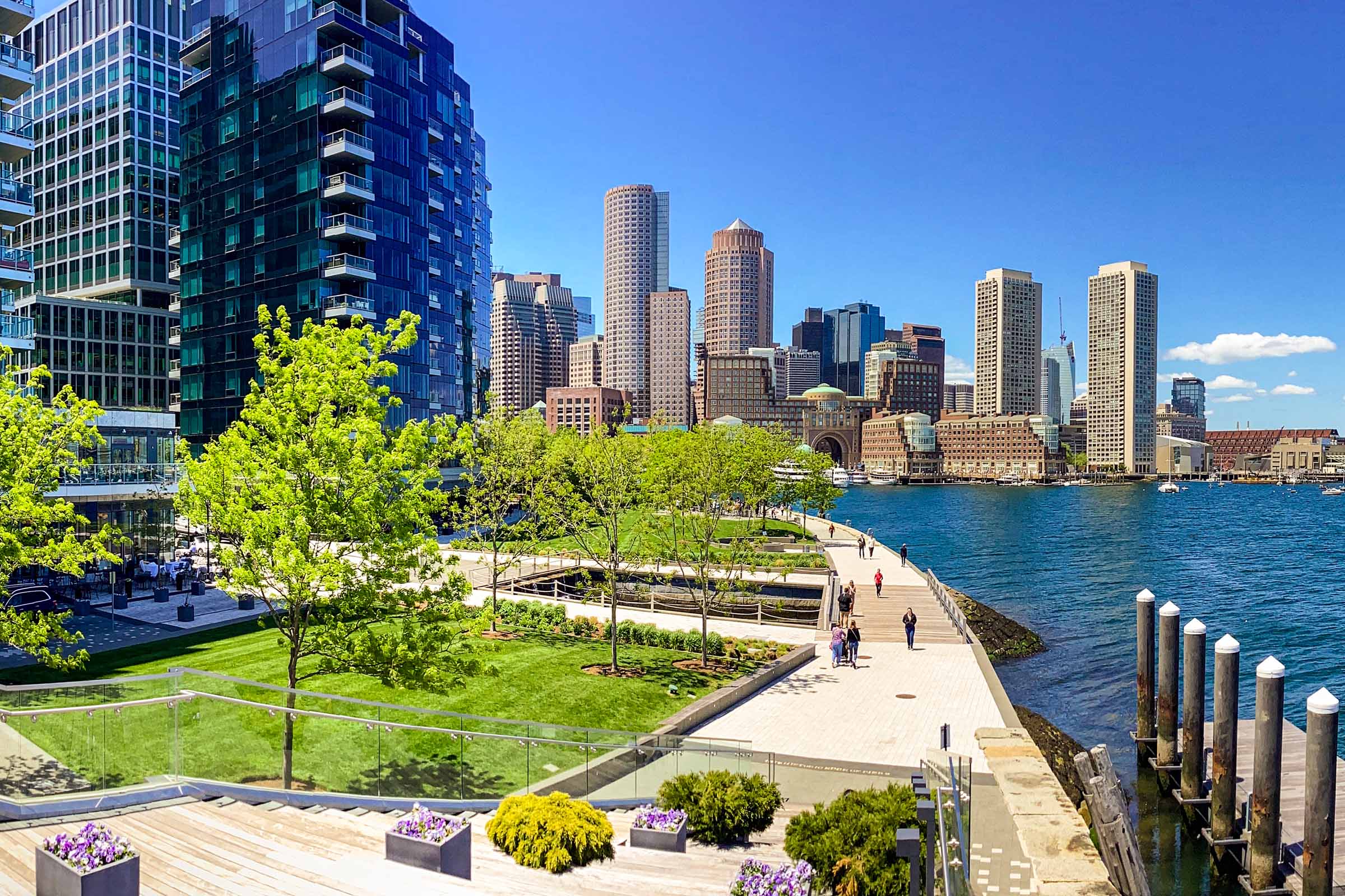Boston Harborwalk Waterfront Trail and Sightseeing Guide